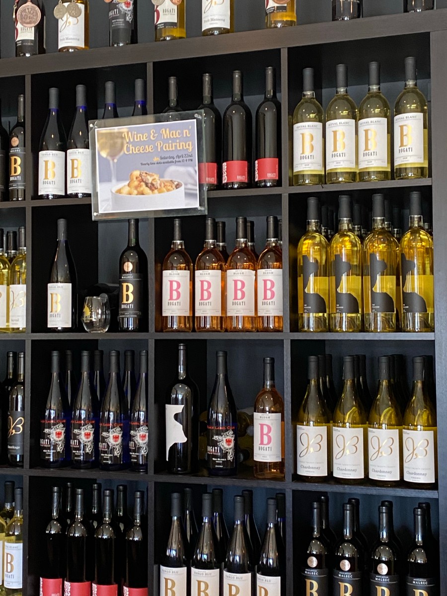 Wine Tasting at Bogati Winery – Eileen Slovak